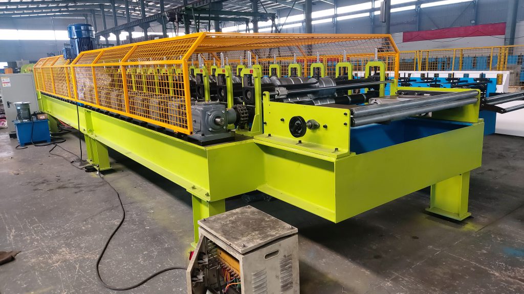 36‘’ R panel Roll Forming Machine for USA market