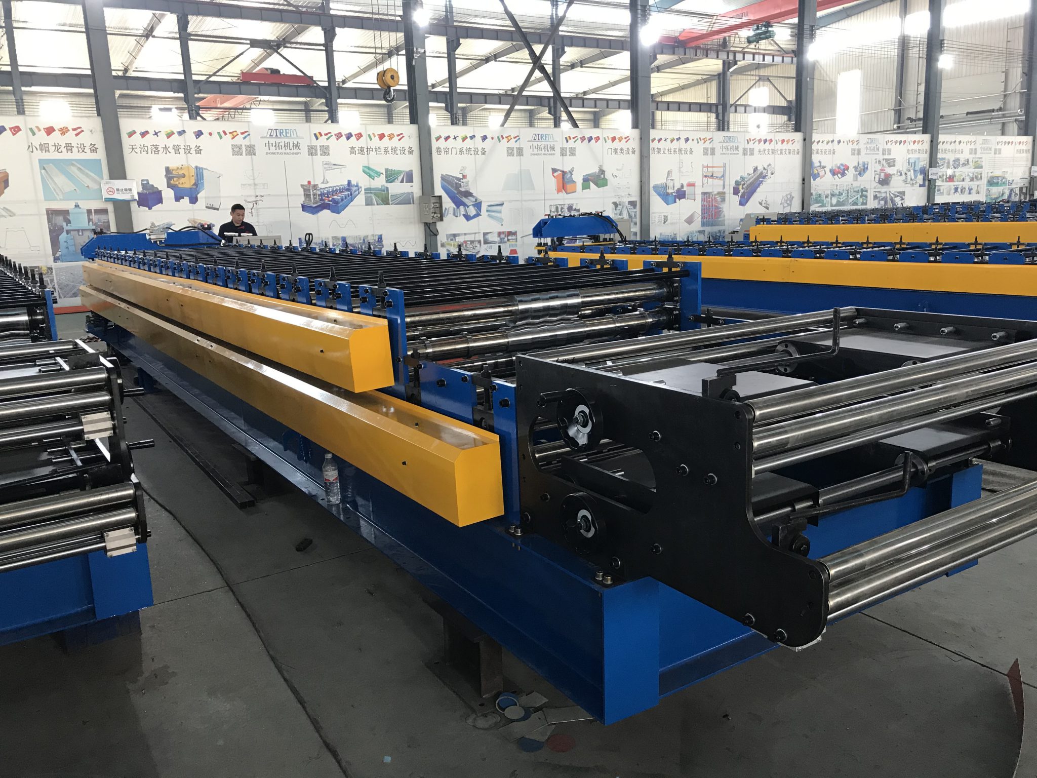 1250 Metal Roofing Sheet with Anti-condensation Felt Roll Forming Machine