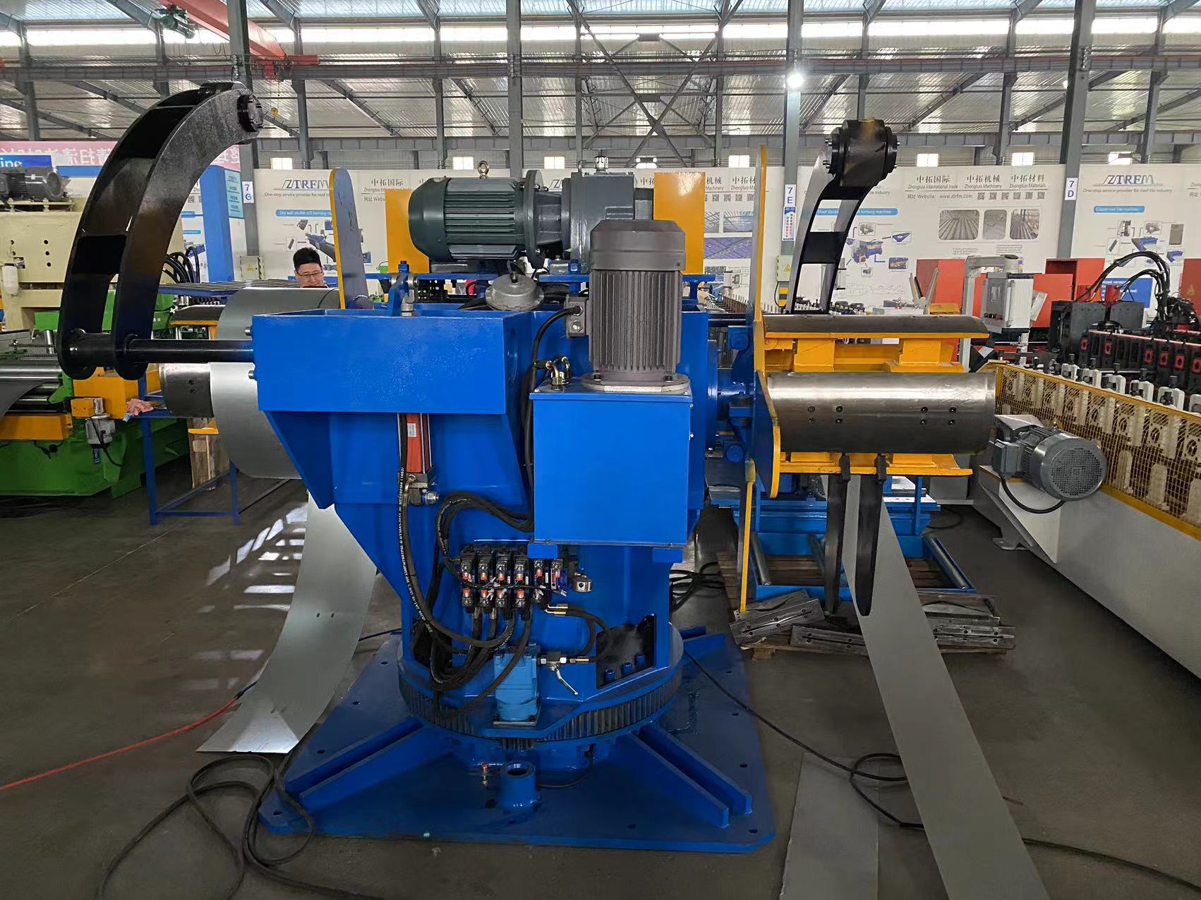 1.ZTRFM Dual Head Type Uncoiler - color steel roll forming machine ...